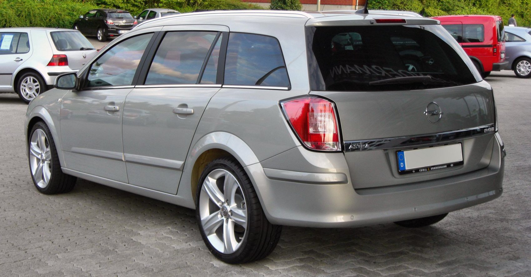Opel Astra H Caravan (facelift 2007) 1.6 Twinport ECOTEC (105 Hp)